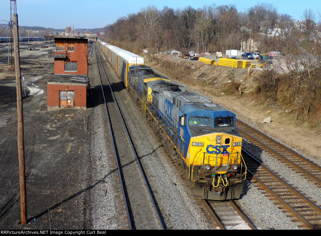 CSX 381 and 36 (1)